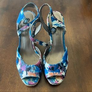 Moda Spana | Shoes | Colorful Watercolor Espadrille Wedge Sandals ...